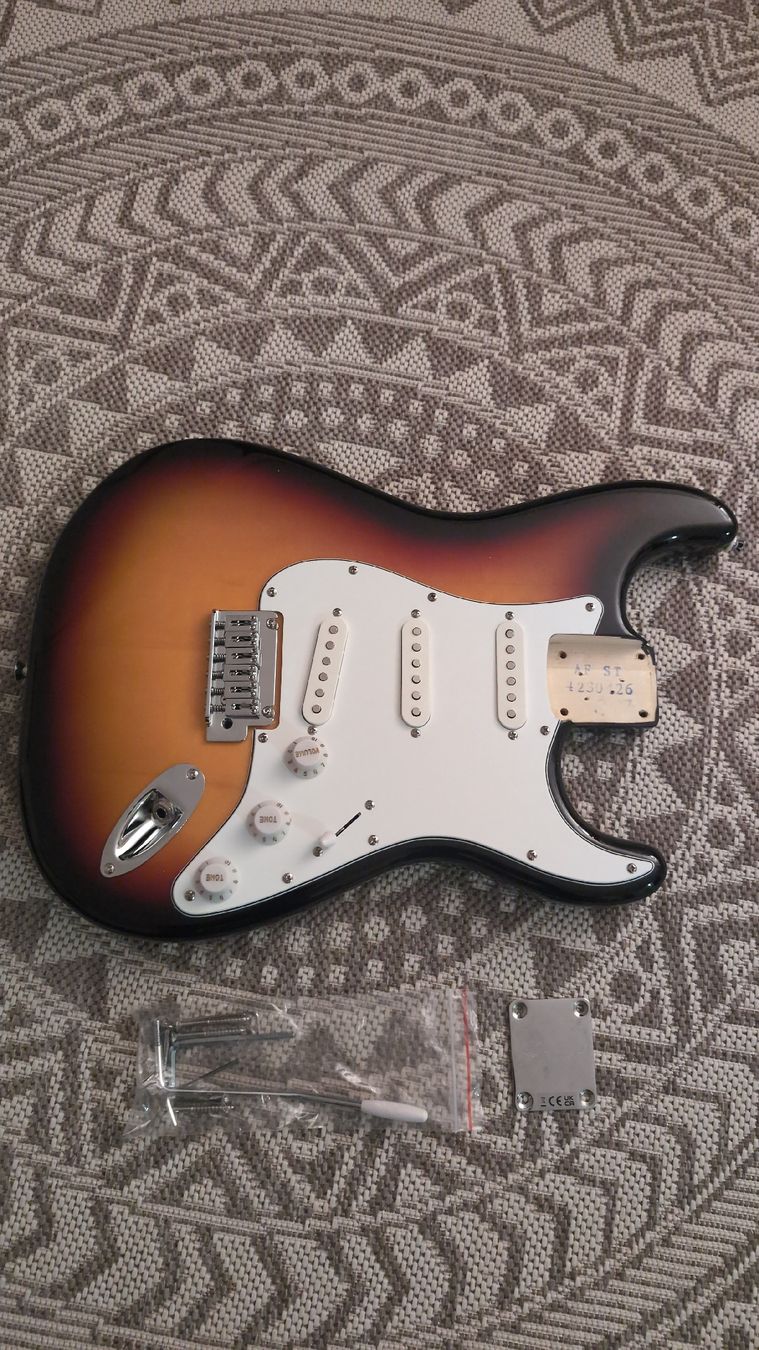 Squier Stratocaster Body - Full loaded (Gebraucht) in Solothurn für CHF ...