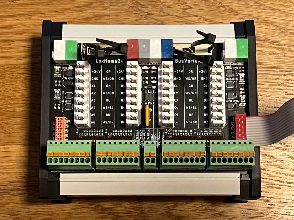 LOX-Connect CAT V4 Verteilerklemme 4-Kanal für Loxone (Neu (gemäss ...
