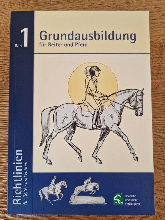 Buch Grundausbildung für Reiter und Pferd (Gebraucht) in Lupsingen für ...
