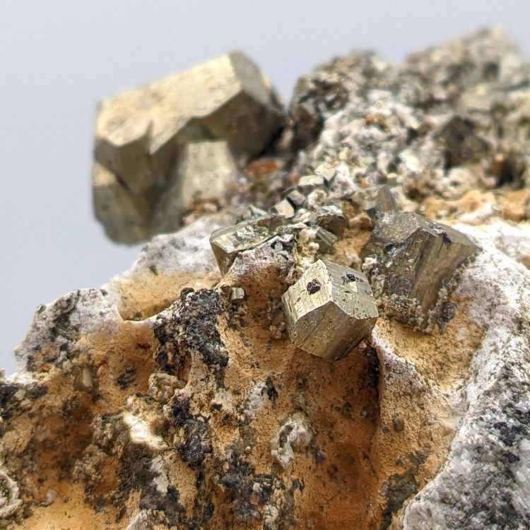 PIRIT GOLDEN ZWILLING, pentagonododekaedrisch, Piemont (Nuovo (secondo ...