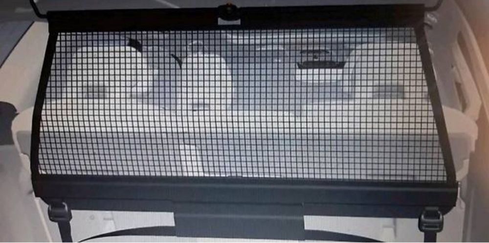 Original Volvo V60 Trennnetz ab BJ 2019 | Kaufen auf Ricardo