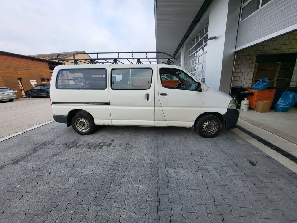 Toyota Hiace D-4D Lieferwagen (Gebraucht) in Schlossrued für CHF 3616 ...
