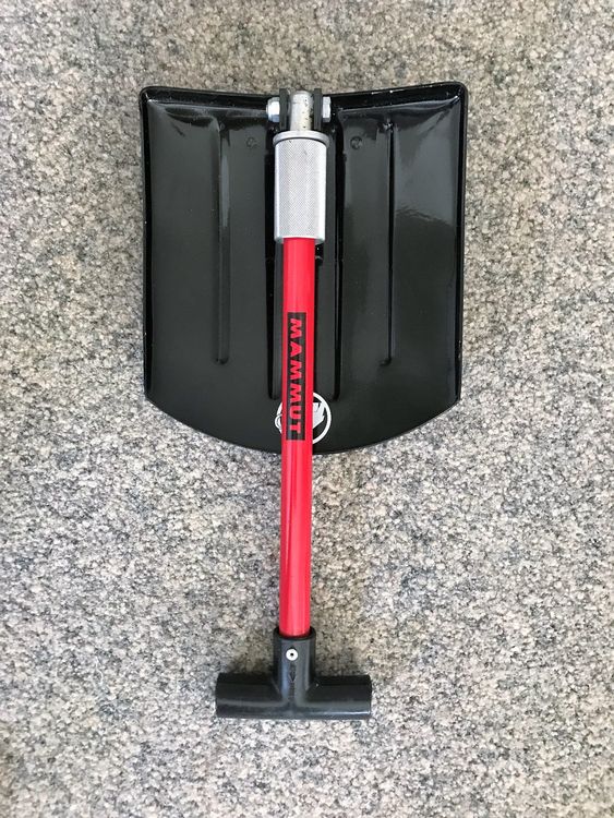 MAMMUT Schaufel, klappbar (Neu und originalverpackt) in Adliswil für CHF 50 – mit Lieferung auf ...
