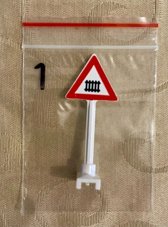 Lego 1 x Road Sign Triangle with Level Crossing Sm - 649p01b (Gebraucht ...
