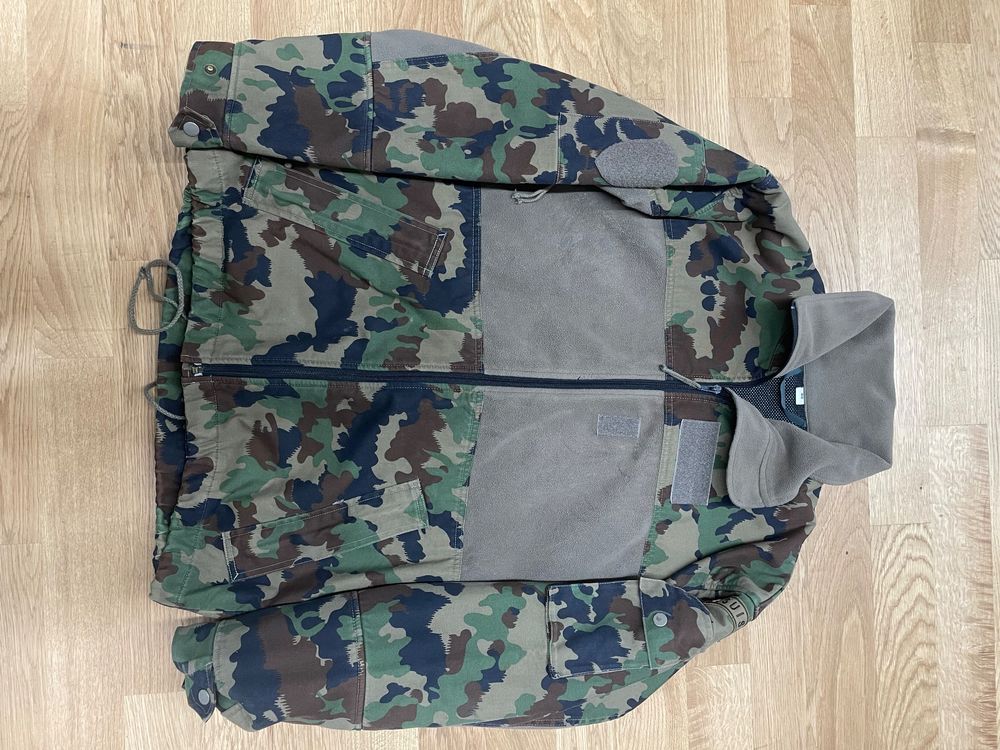 Teddy fleece army Swiss (Gebraucht) in Thierrens für CHF 400 – mit ...