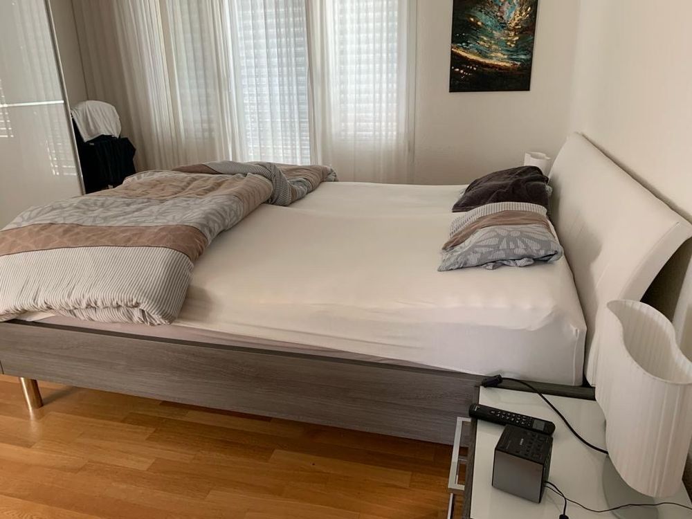 Bett 210 X 200