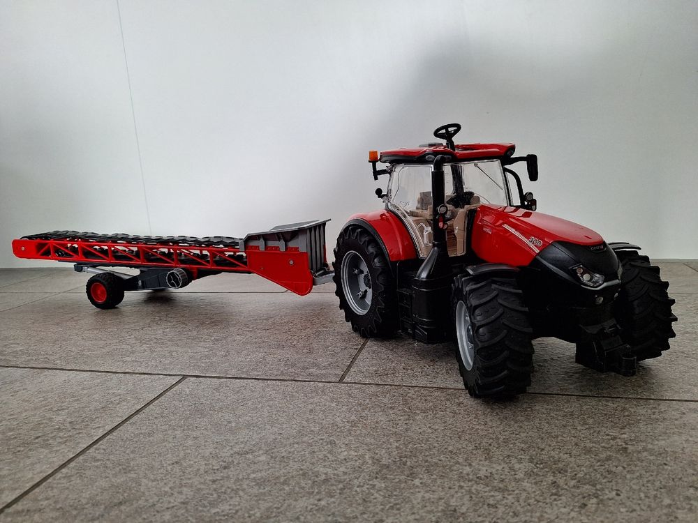 Bruder Case Traktor mit Anhänger Mistzeterer und laufband (Gebraucht ...