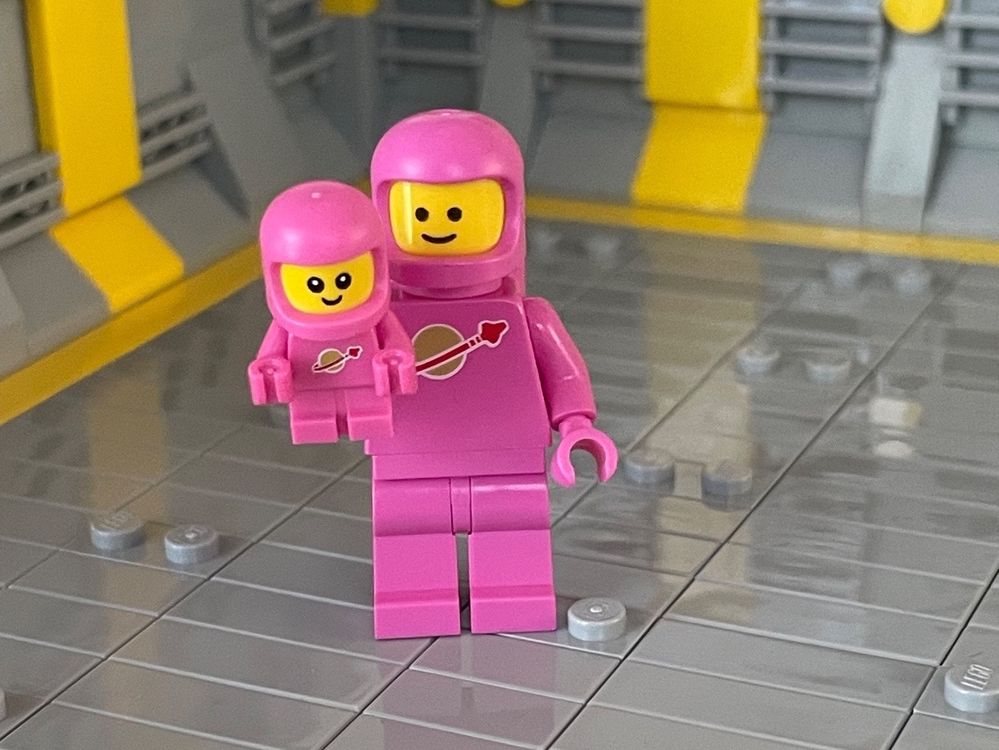 Lego classic space minifigure mit Baby pink (Lenny) NEU (Neu (gemäss ...