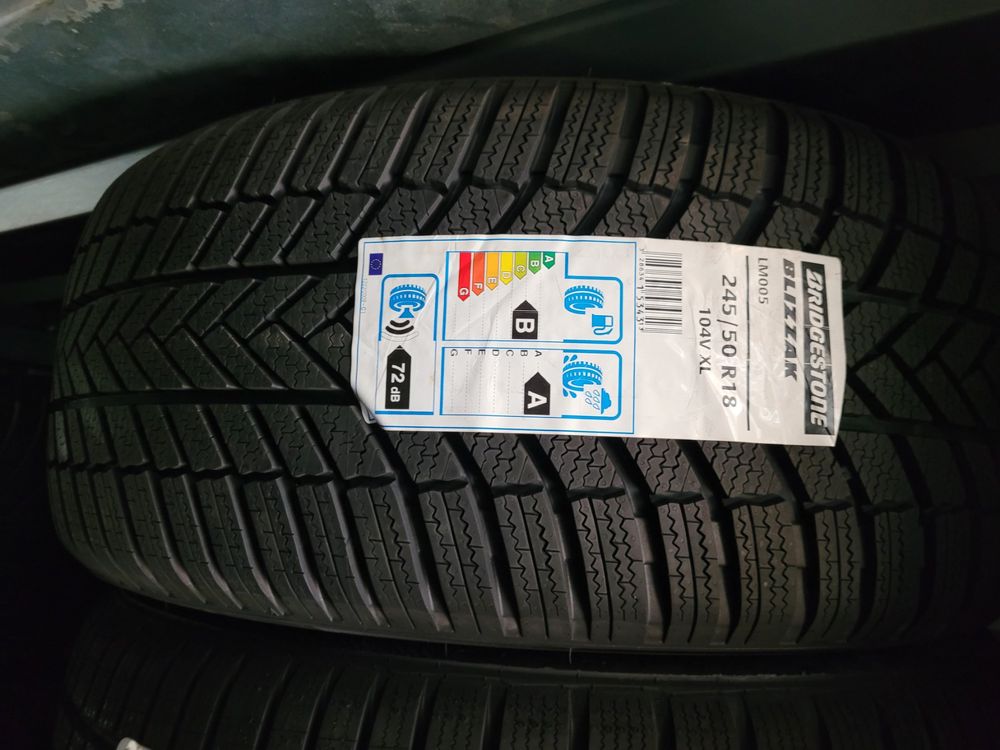 2×Winter Reifen 245/50R18 104V Bridgestone LM 005 | Kaufen auf Ricardo