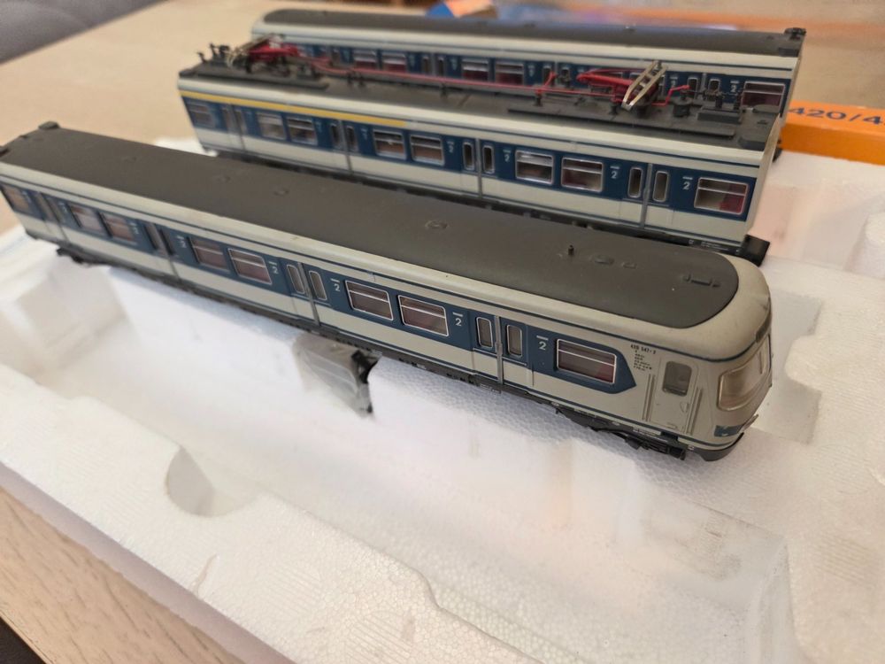 Roco 14134C S-Bahn-Triebzug BR 420 H0 (D'occasion) à St-Aubin-Sauges pour CHF 89 – avec ...