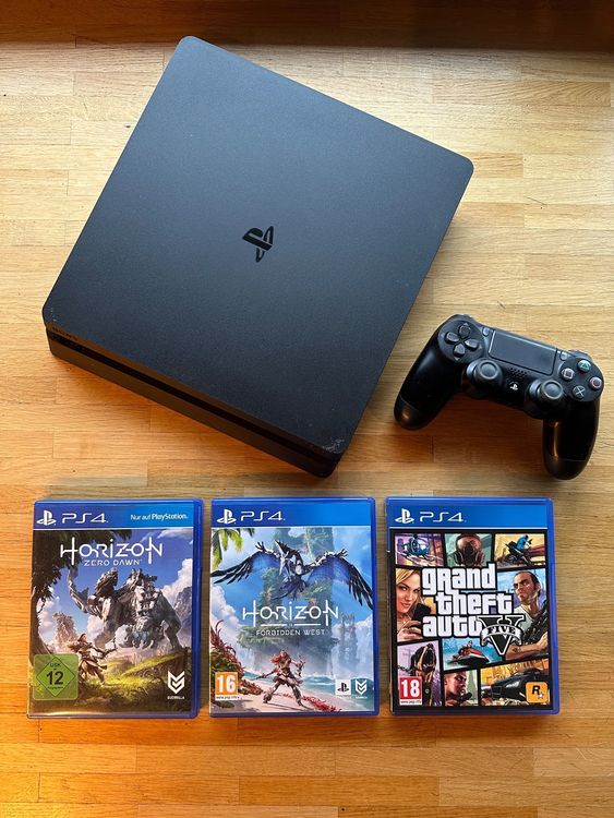 PlayStation 4 Bundle inkl. 3 Games und Zubehör | Kaufen auf Ricardo