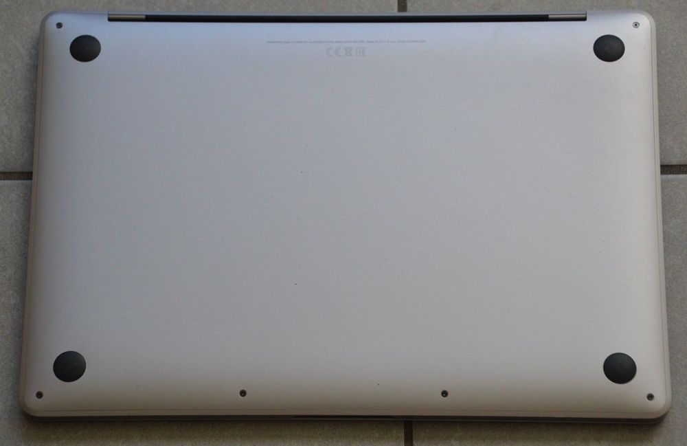 Laptop Apple MacBook Pro A2179 TB3 EMC 3301 8Gb Ram 2019 (Defekt) in ...