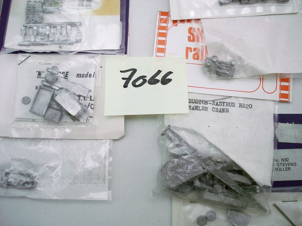 10 Metallbausätze Fahrzeuge etc Konvolut zu Spur N (7066) | Kaufen auf Ricardo