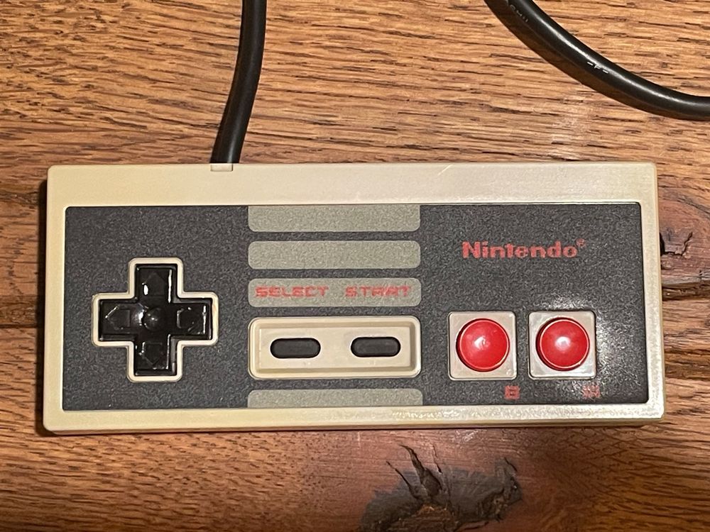 Original Nintendo NES Controller Guter Zustand (Gebraucht) in Zuerich ...