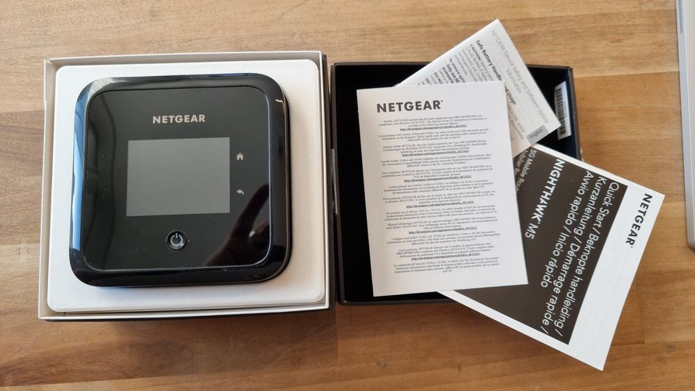 NETGEAR Nighthawk M5 Mobiler WiFi Router (Neu (gemäss Beschreibung)) in ...