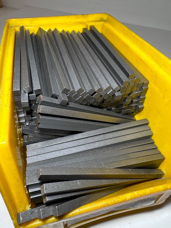 Rohlinge Stahlrohlinge 6x6x130mm | Kaufen auf Ricardo