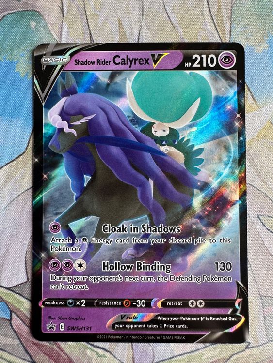 Pokémon TCG – Shadow Rider Calyrex V (SWSH131) Promo (Neu (gemäss ...