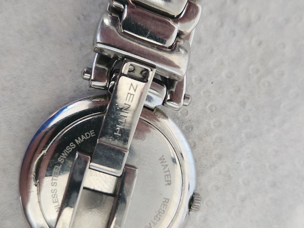 Magnifique montre Zenith caprice (Gebraucht) in le landeron für CHF 36 ...