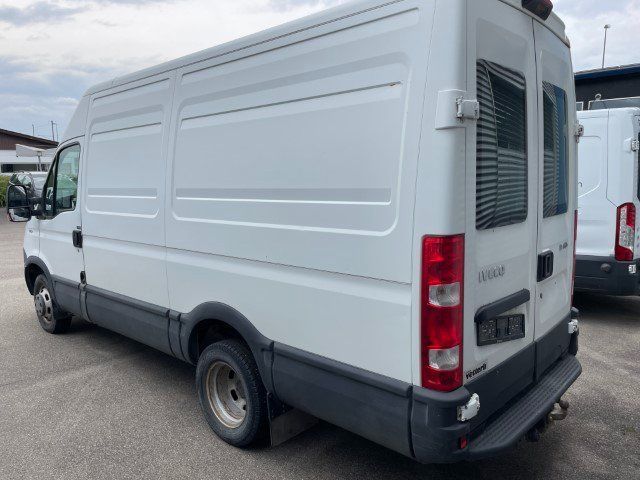 Iveco Lieferwagen/Kasten (Lot 511) (Gebraucht) in Bäriswil für CHF 6100 ...