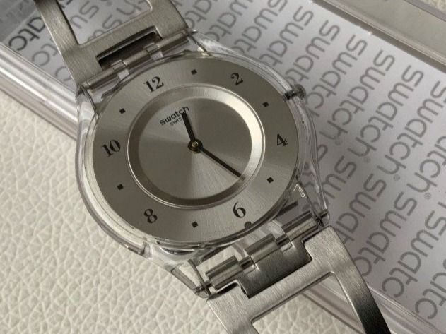 Swatch Skin ELEGANTLY FRAMED BLACK Speziell ★ ungetragen (Neu (gemäss Beschreibung)) in Wettswil ...