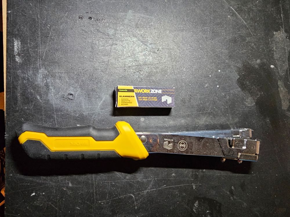 Workzone Tacker Schlagtacker Hammertacker Handtacker (Gebraucht) in Hermetschwil-Staffeln für ...