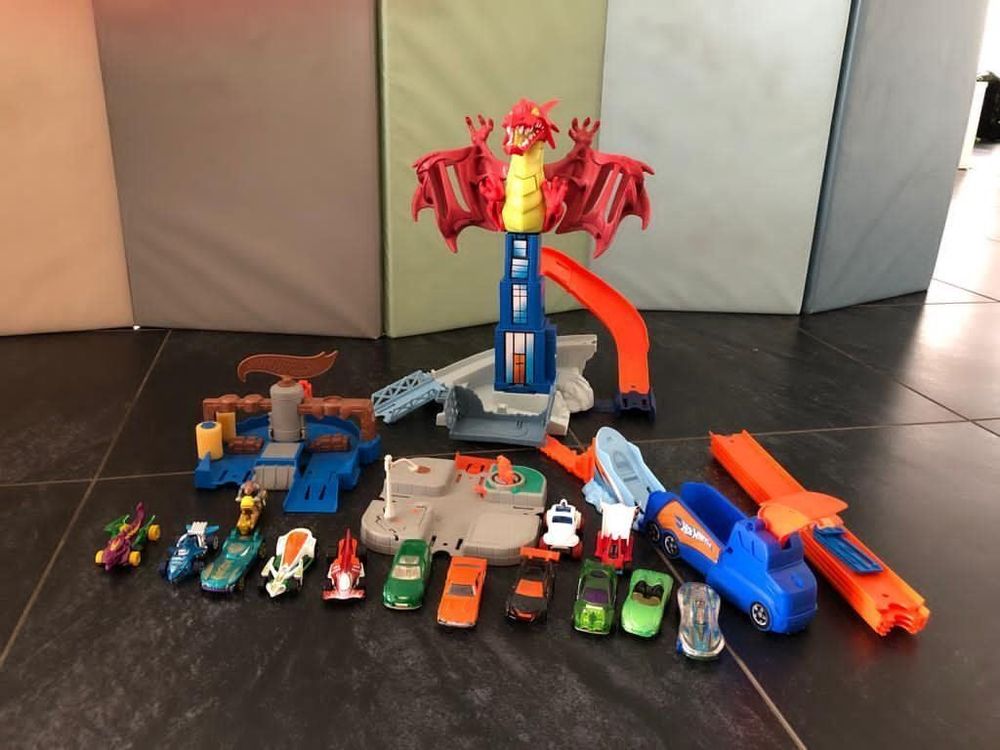 Hot Wheels Drachenbahn