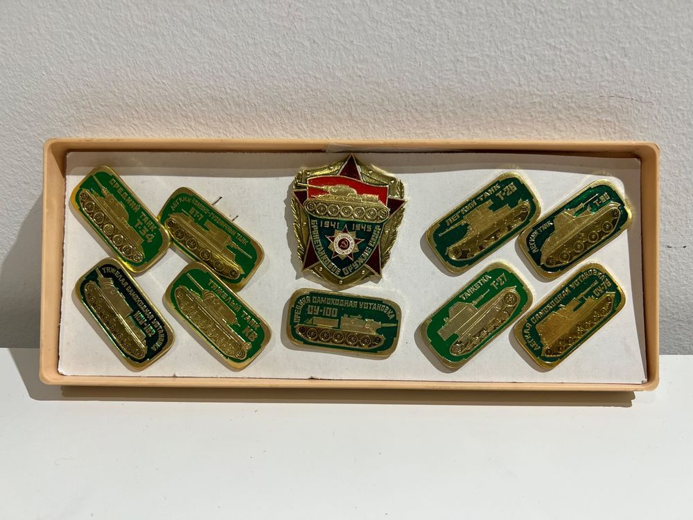 LOT de 10 pins russes USSR CCCP (Panzer) ! (Neuf avec emballage d ...