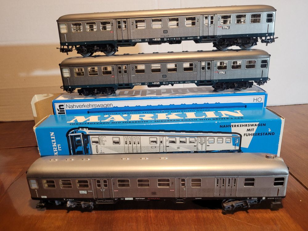 Märklin 2 x 4082 Nahverkehrswagen, 1 x 4081 mit Führerstand (Gebraucht ...