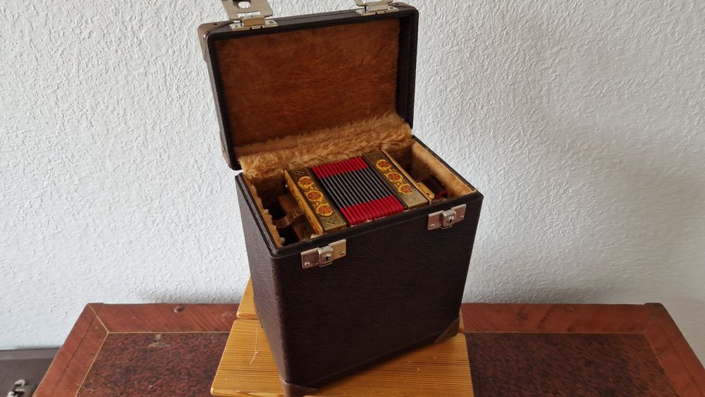 Schwyzerörgeli von Urs Flury Buechibärg | Kaufen auf Ricardo