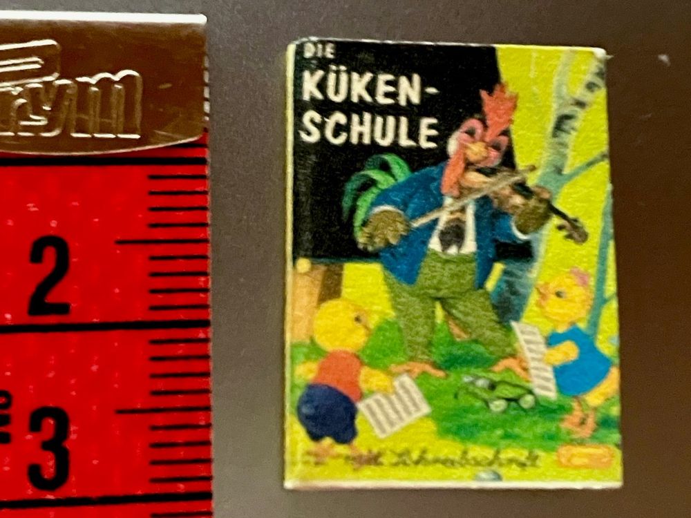 Kinderbuch (Kükenschule) f/Puppenstuben. Handarb. Deutschl. (Neu und ...