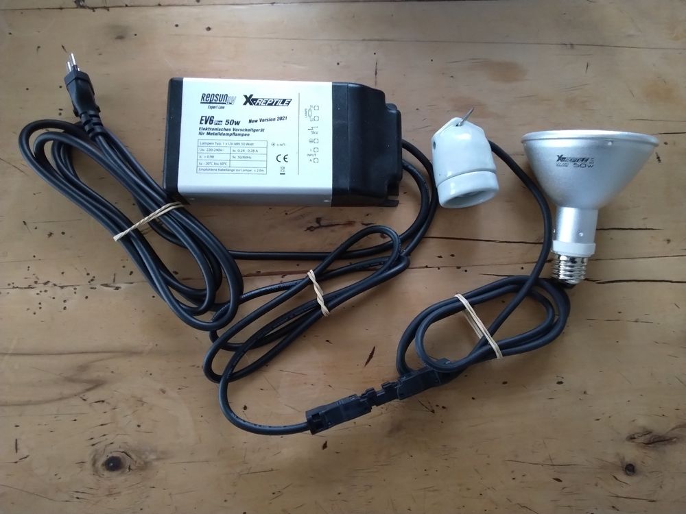 Terrarium Beleuchtung-Set X-Reptile UV-MH (Gebraucht) in Neuenegg für CHF 20 – mit Lieferung auf ...