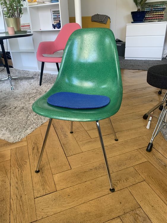 Eames, rarer Kelly green side chair mit Wasserfleck, Vitra (Gebraucht ...
