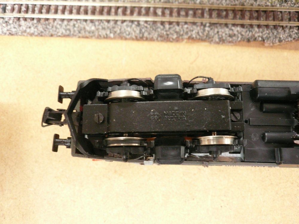 ROCO H0 RE 4/4 IV "TOBLERONE SCHWARZ" NEUWERTIG ODER NEU+OVP (Neu (gemäss Beschreibung)) in ...