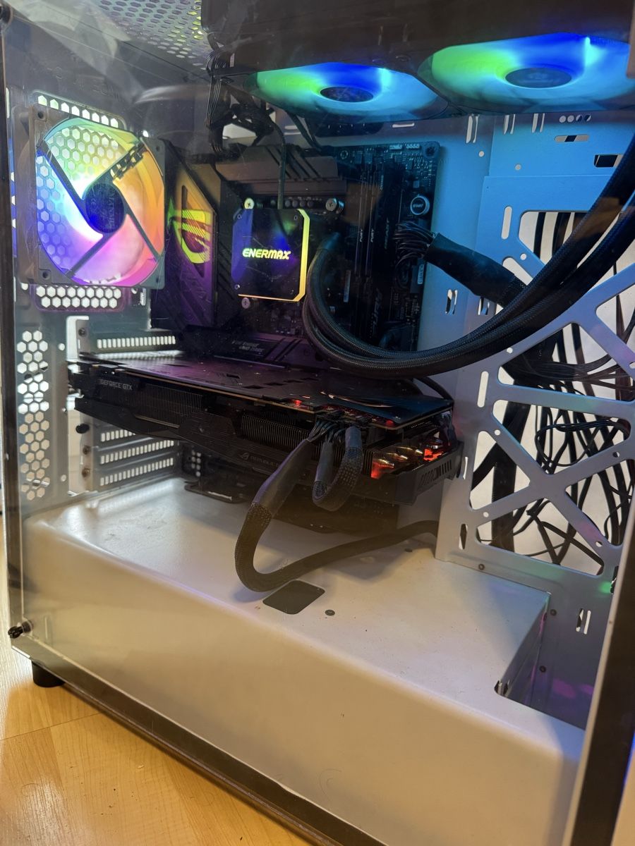 PC Gaming Enermax SABERAY RGB 13th Gen i7-13700K RTX 1080Ti (Gebraucht ...