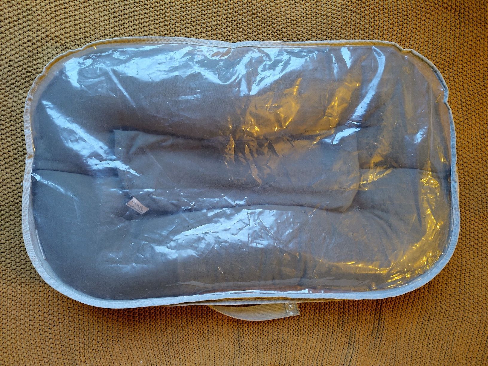 Snuggle-Me Babynest Grau (Gebraucht) in Thalheim für CHF 30 – nur ...