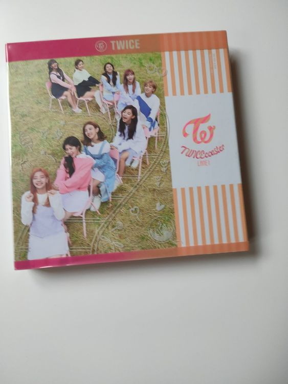 CD K-POP TWICE Twice coaster (Gebraucht) in Grenchen für CHF 10.5 – mit Lieferung auf Ricardo kaufen