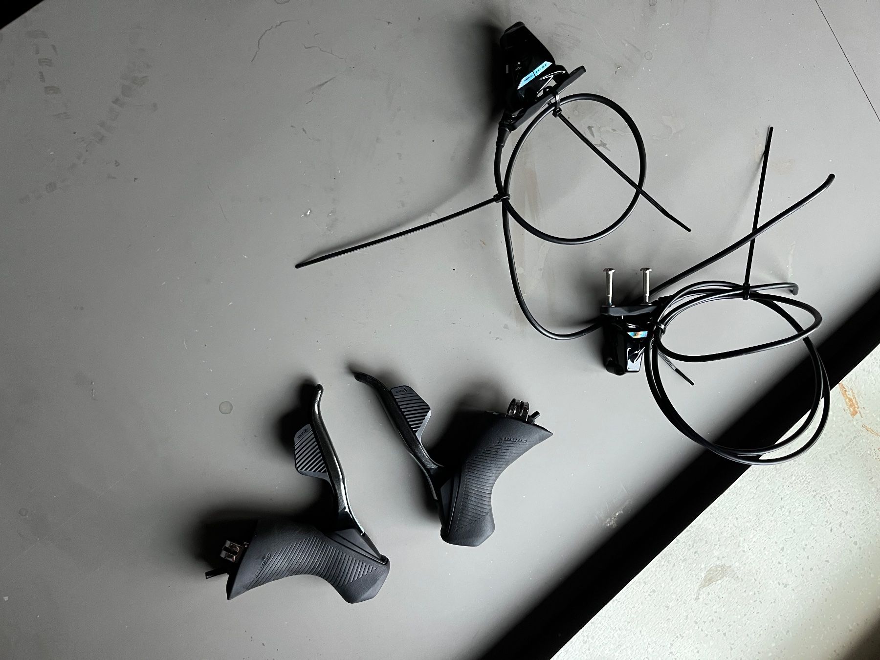 SRAM Force Schalt/Bremshebel (nicht das Aktuelle Modell) (Neu (gemäss ...