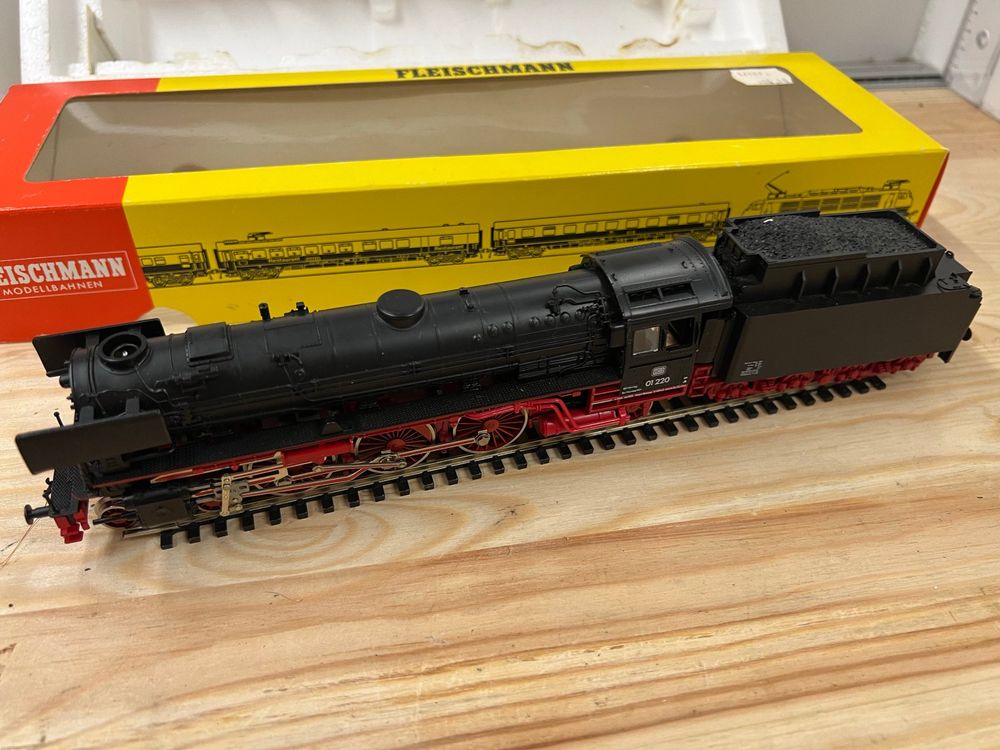 Fleischmann 4170 Dampflok BR 01 DB H0 GS Analog OVP + Rauch (Gebraucht) in Brislach für CHF 78 ...
