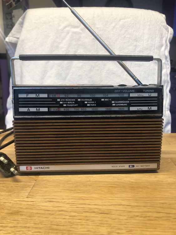Transistor Hitachi Radio (Gebraucht) in Gerlafingen für CHF 6 – mit ...
