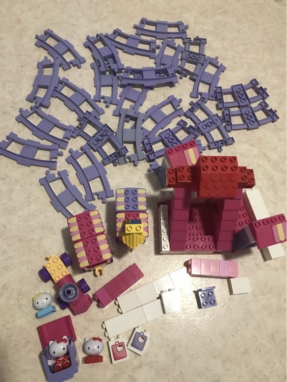 Hello Kitty Duplo Train set (Gebraucht) in Leysin für CHF 10 – mit ...