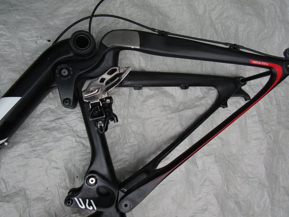 leichter Fully CANYON NERVE Carbon Rahmen Gr M f.26" 2186g (Gebraucht) in Ottikon für CHF 270 ...