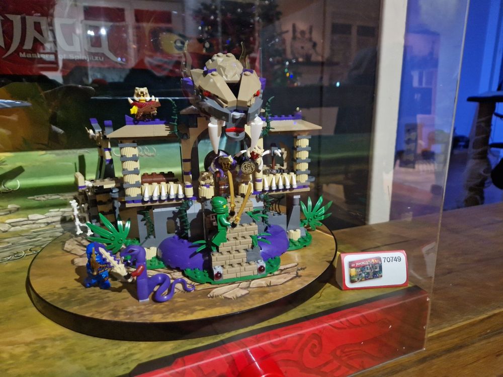 Lego Shop Display Ninjago | Kaufen auf Ricardo