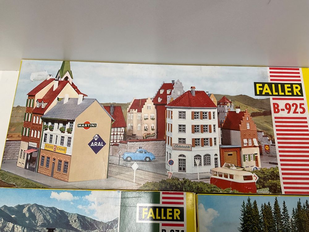 Faller Konvolut an Bausätze H0 B925, 271, 267, 255 und 222 (Neu (gemäss ...