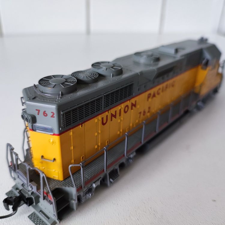 KATO Union Pacific EMD GP 35, Lok-Nr. 762, Digital (Neu (gemäss Beschreibung)) in Seuzach für ...