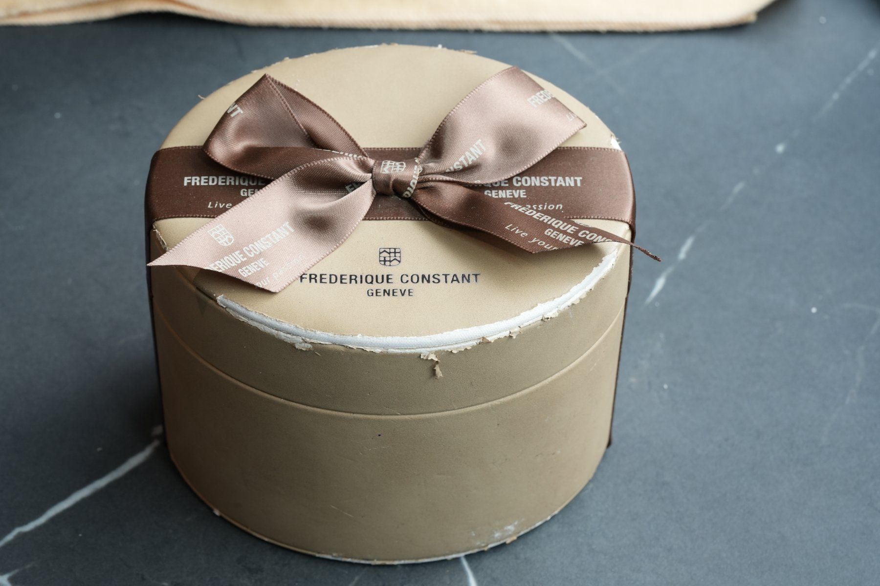 Frederique Constant Heart Beat (D'occasion) à Faoug pour CHF 1 – avec ...