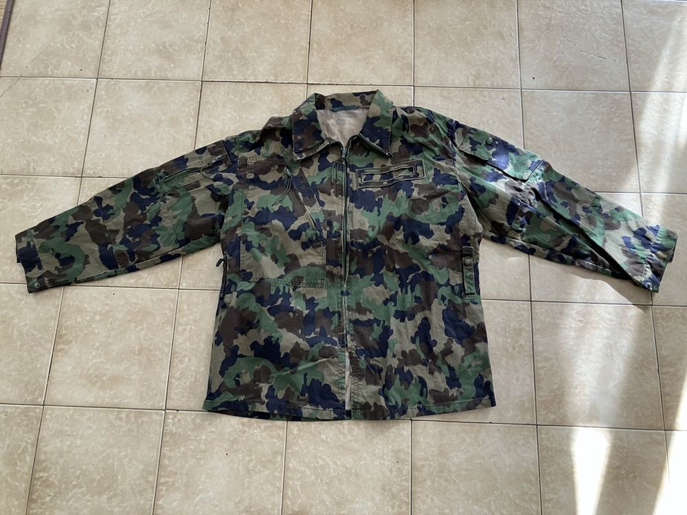 TAZ 90 Jacke / Veste (D'occasion) à Courtételle pour CHF 54 – avec ...