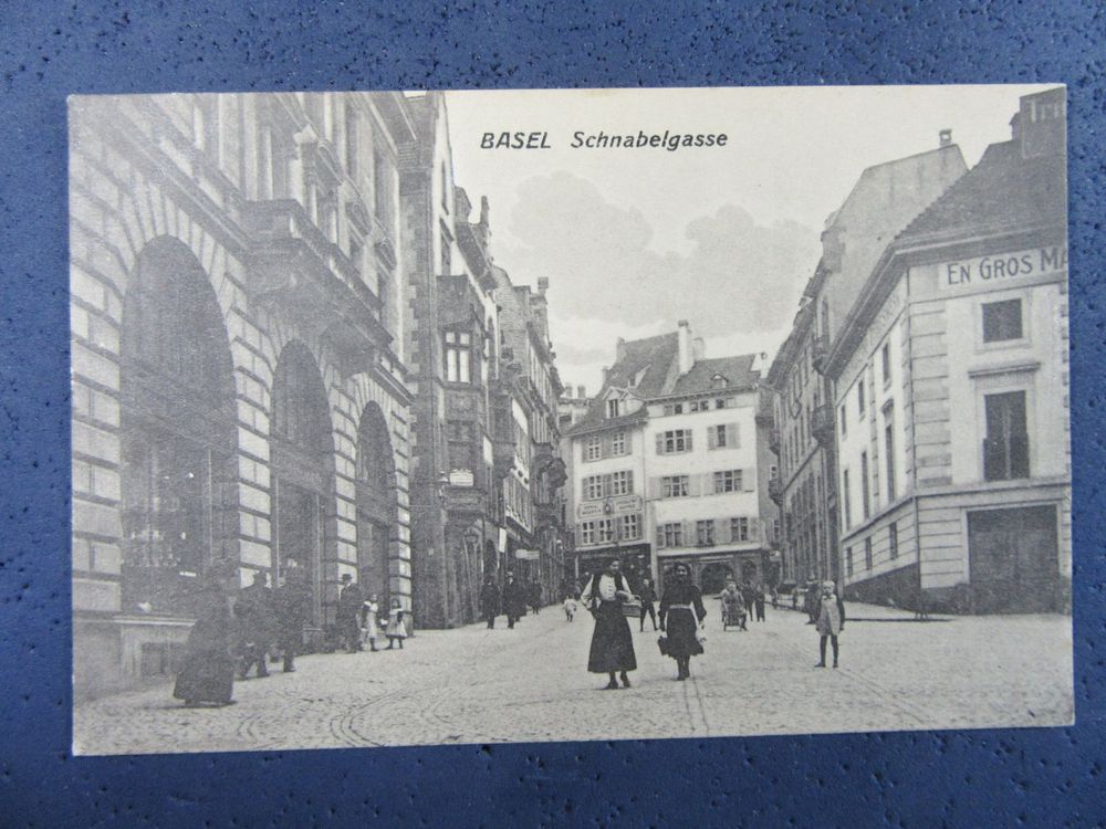BASEL SCHNABELGASSE STARK BELEBT (Gebraucht) in Ettingen für CHF 14.95 – mit Lieferung auf ...
