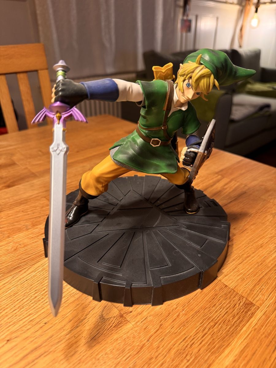 Legend of Zelda - Statue Link (Gebraucht) in Kirchdorf BE für CHF 19 ...