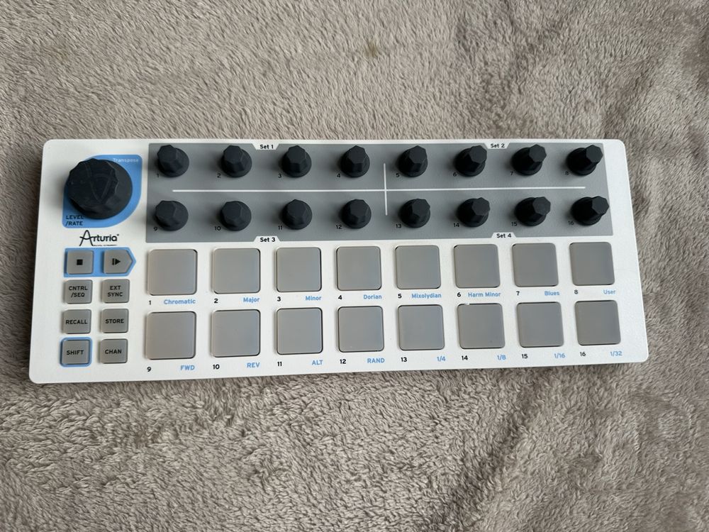 Arturia BeatStep USB/MIDI-Controller & Sequencer (Gebraucht) in ...