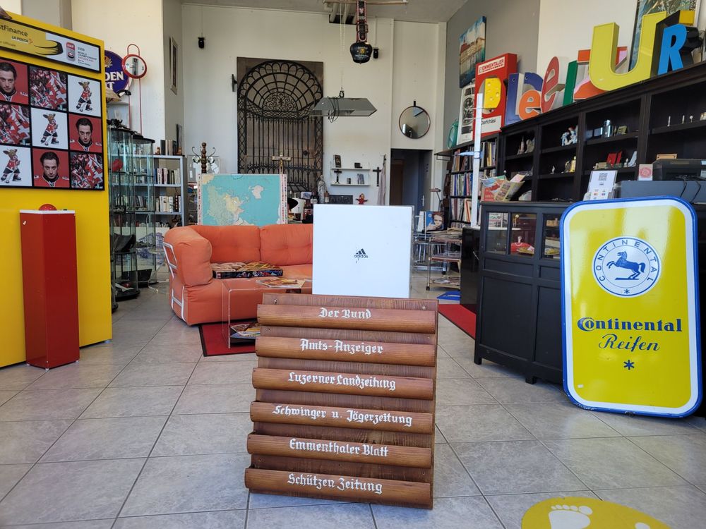 Antik Zeitungsständer Zeitung Halter Wandregal Holz Suisse (Gebraucht ...